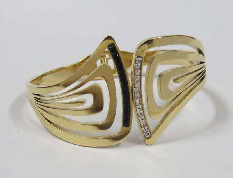 GOLD BANGLE CLEAR STONES ( 930 GSL ) – Ohmyjewelry.com